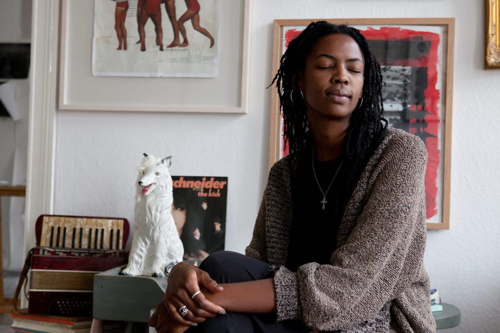 Perfume Blindtasting with Baltimore-born artist Kandis Williams. - Scentury